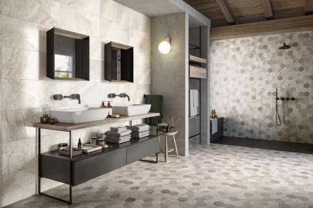 Šedé dlažby Velvet Silver a Stone v koupelně (Codicer)