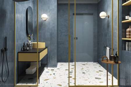 Šedé dlažby Velvet Silver a Stone v koupelně (Codicer)