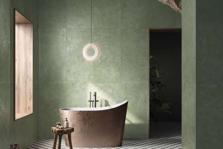 Obklady v kombinaci barev černé a hnědé